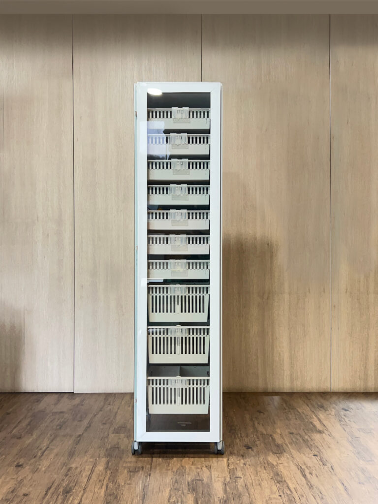 Modular Shelving 05 : Laboratory and Healthcare Furniture | Hospital ...